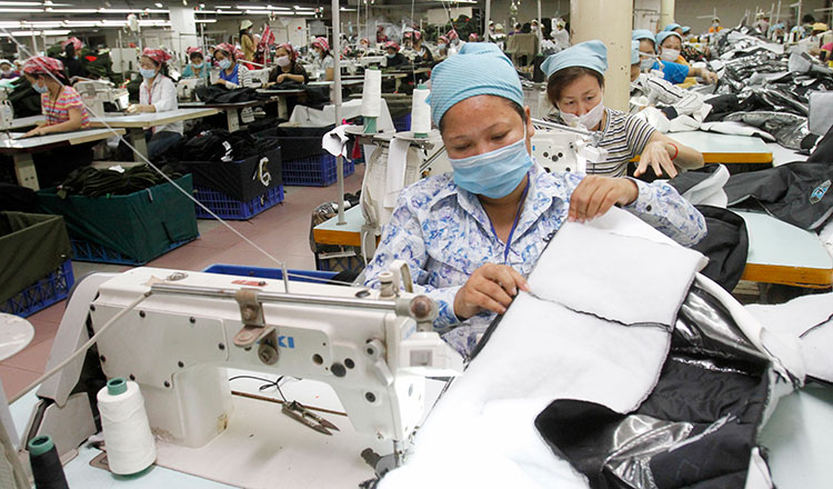 Cambodia’s GFT exports surge 23% in 8 months | Vietstock